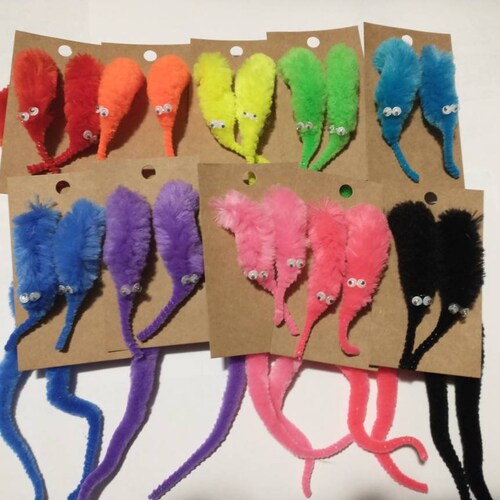 Mama Worm on A String Pin Hard Enamel Pin Momma - Etsy