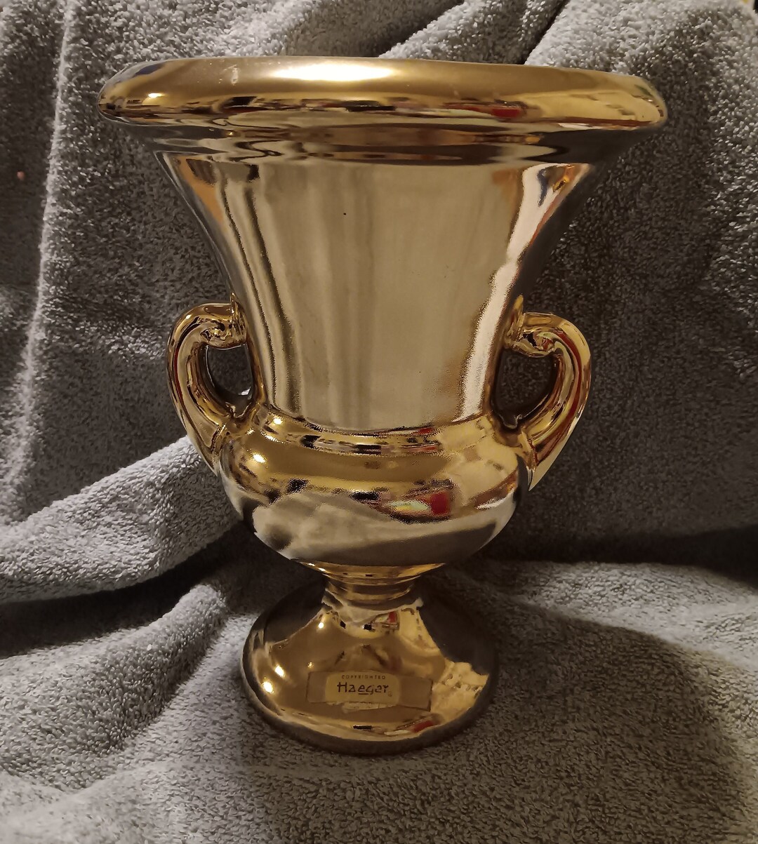 Vintage 22 Carat Gold Trophy Style Urn Vase From Haeger Pottery ...
