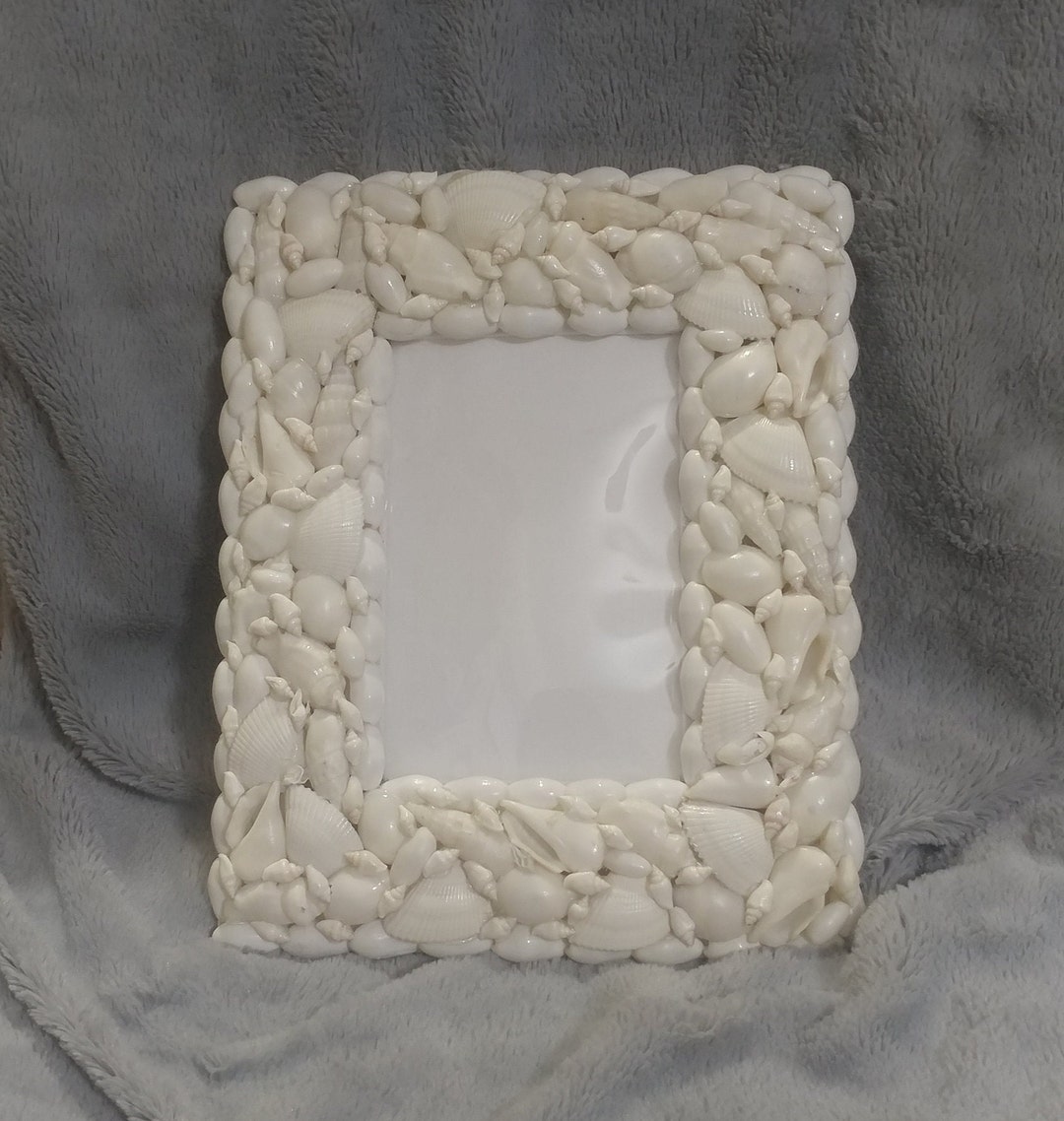Decorative 8 X 10 Tabletop Frame With White Seashells Unbranded Made in ...