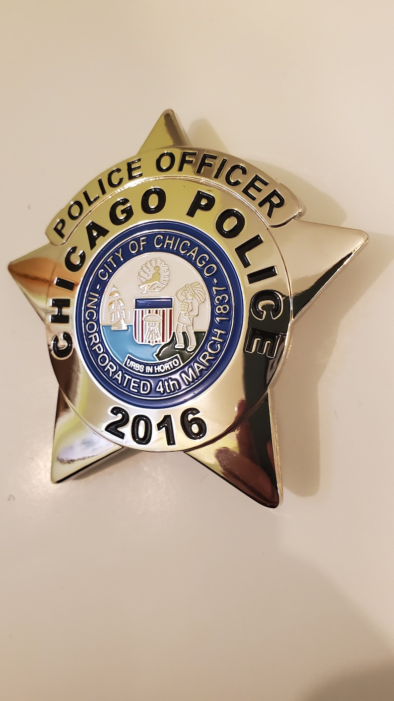 Chicago PD Show / Shameless Chicago PD Officer Replica Badge for ...