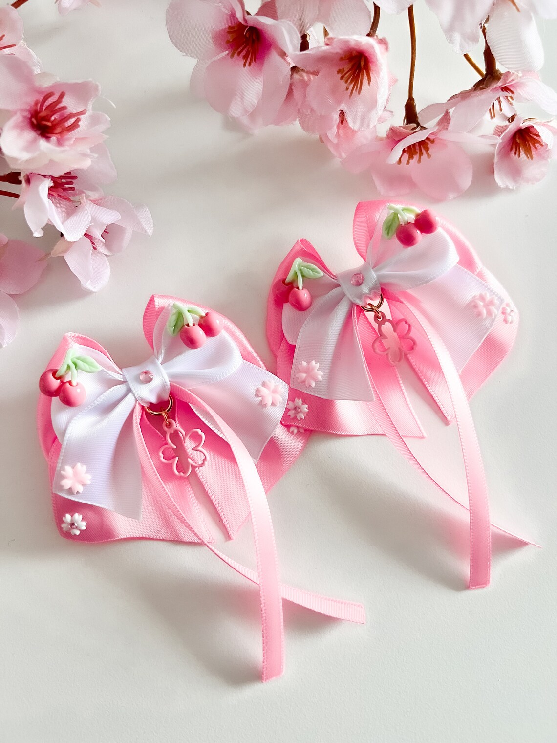 SAKURA MIKU | Vocaloid | Anime | Clip Ins | Hair Bows - Etsy