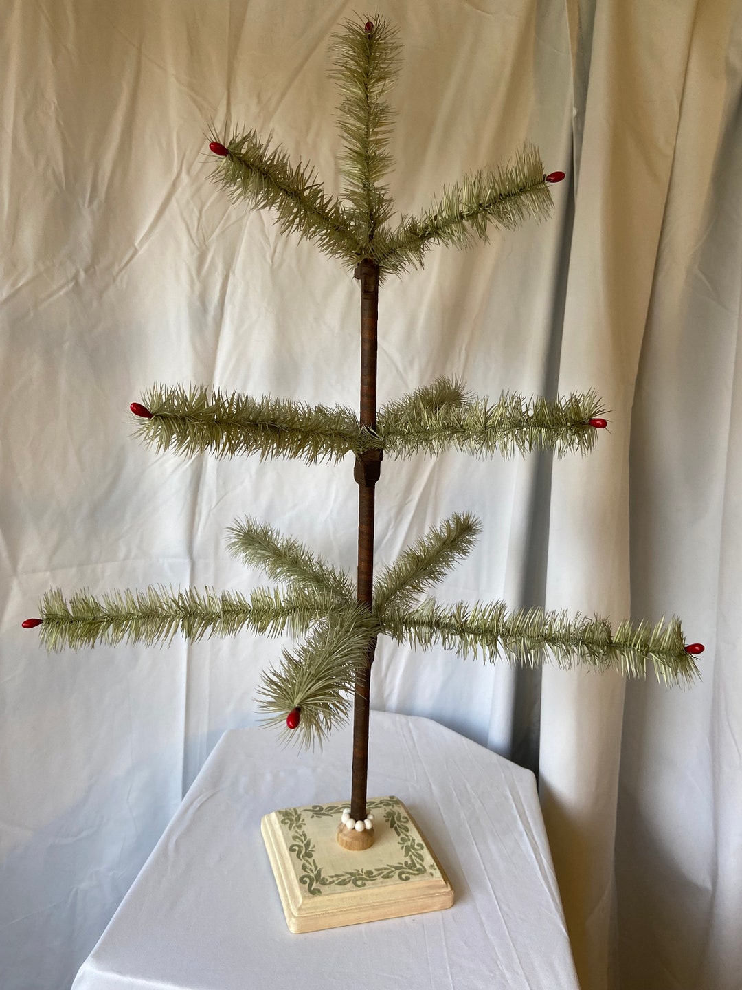 Green Garland Victorian Goose Feather Tree - Etsy