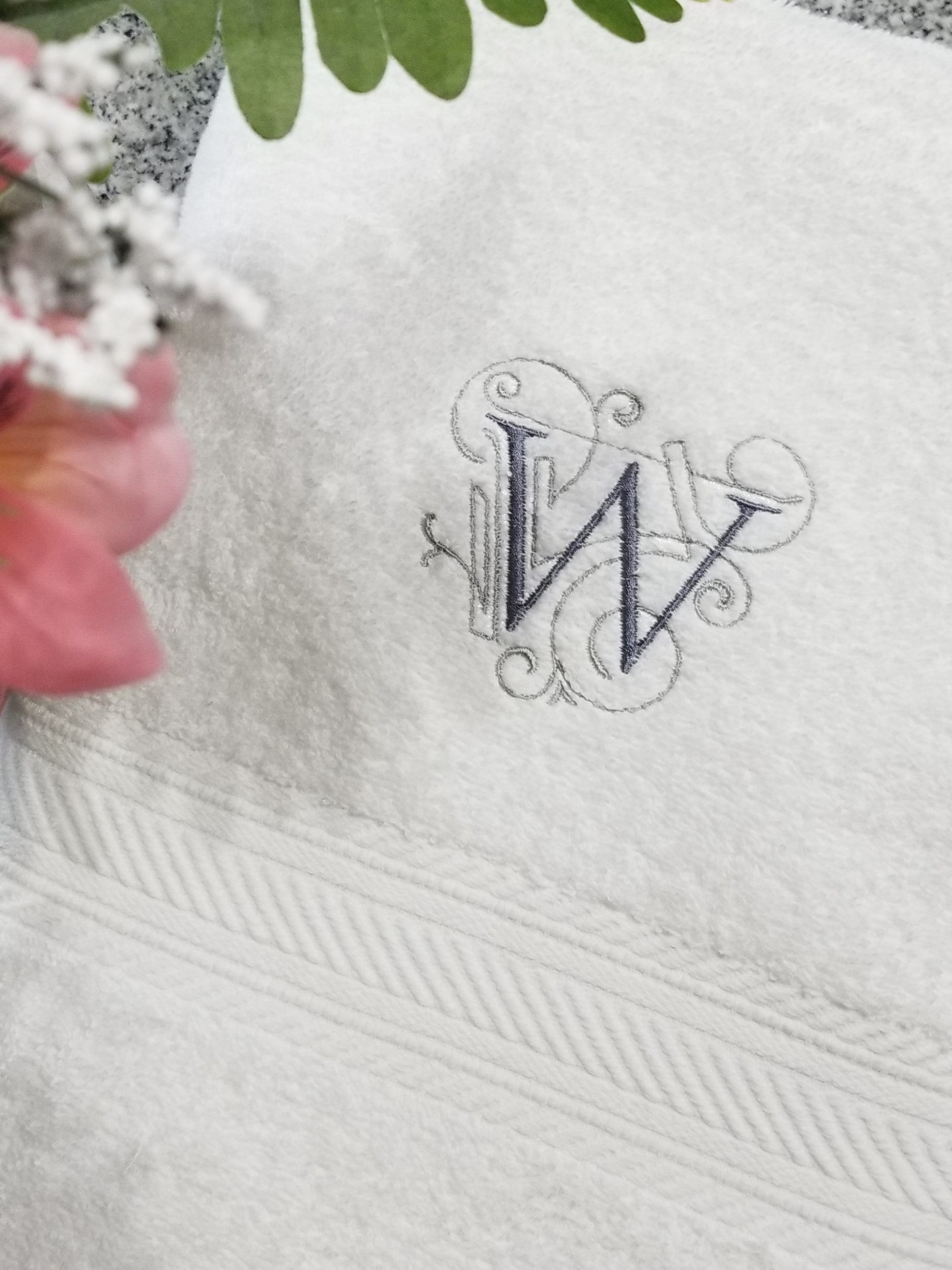 Monogrammed Bath Towels -select Your Set - Etsy