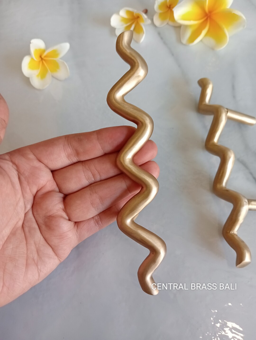 4x Pcs, 16 Cm WIGGLE Brass Handles for Cabinets, Wavy Cabinet Pull ...