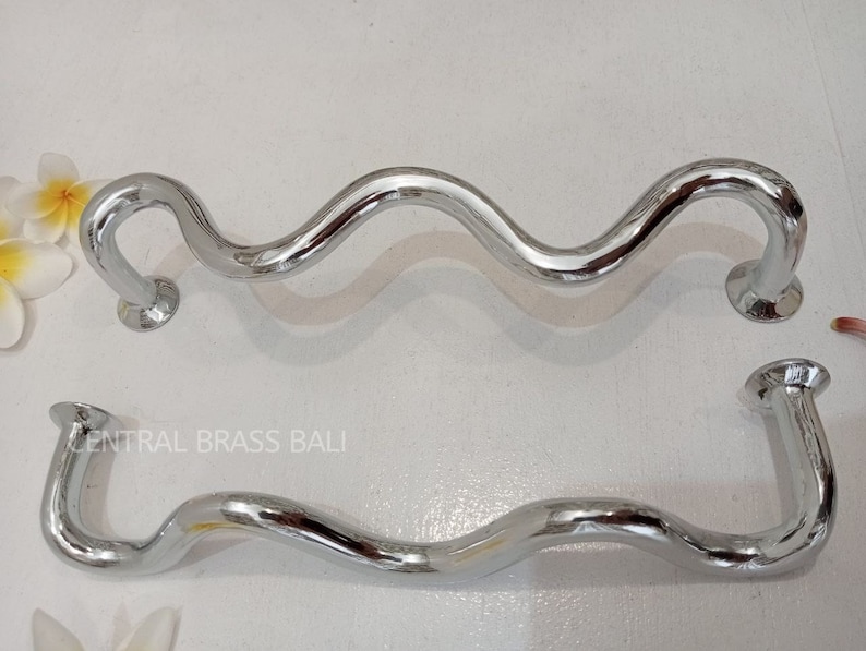 Wiggle Brass Cabinet Handle, Silver Chrome, Wavy Drawer Pull (4pcs ...