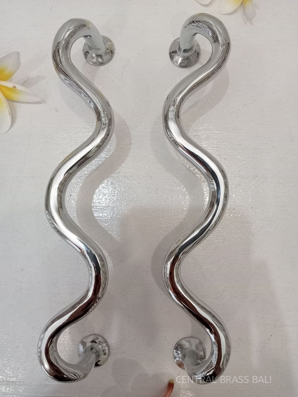 Wiggle Brass Cabinet Handle, Silver Chrome, Wavy Drawer Pull (4pcs ...