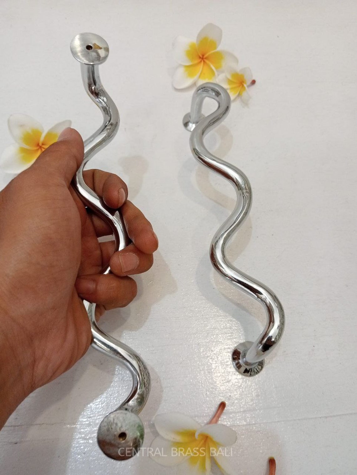 Wiggle Brass Cabinet Handle, Silver Chrome, Wavy Drawer Pull (4pcs ...