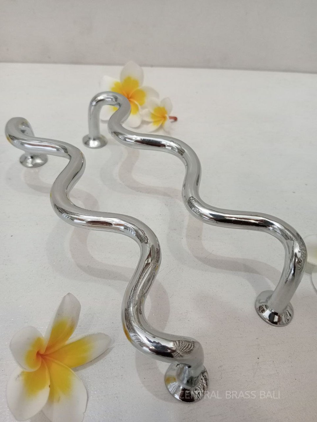 Wiggle Brass Cabinet Handle, Silver Chrome, Wavy Drawer Pull (4pcs ...