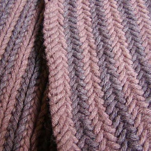 Knitting Pattern: Reversible Herringbone Scarf - Etsy