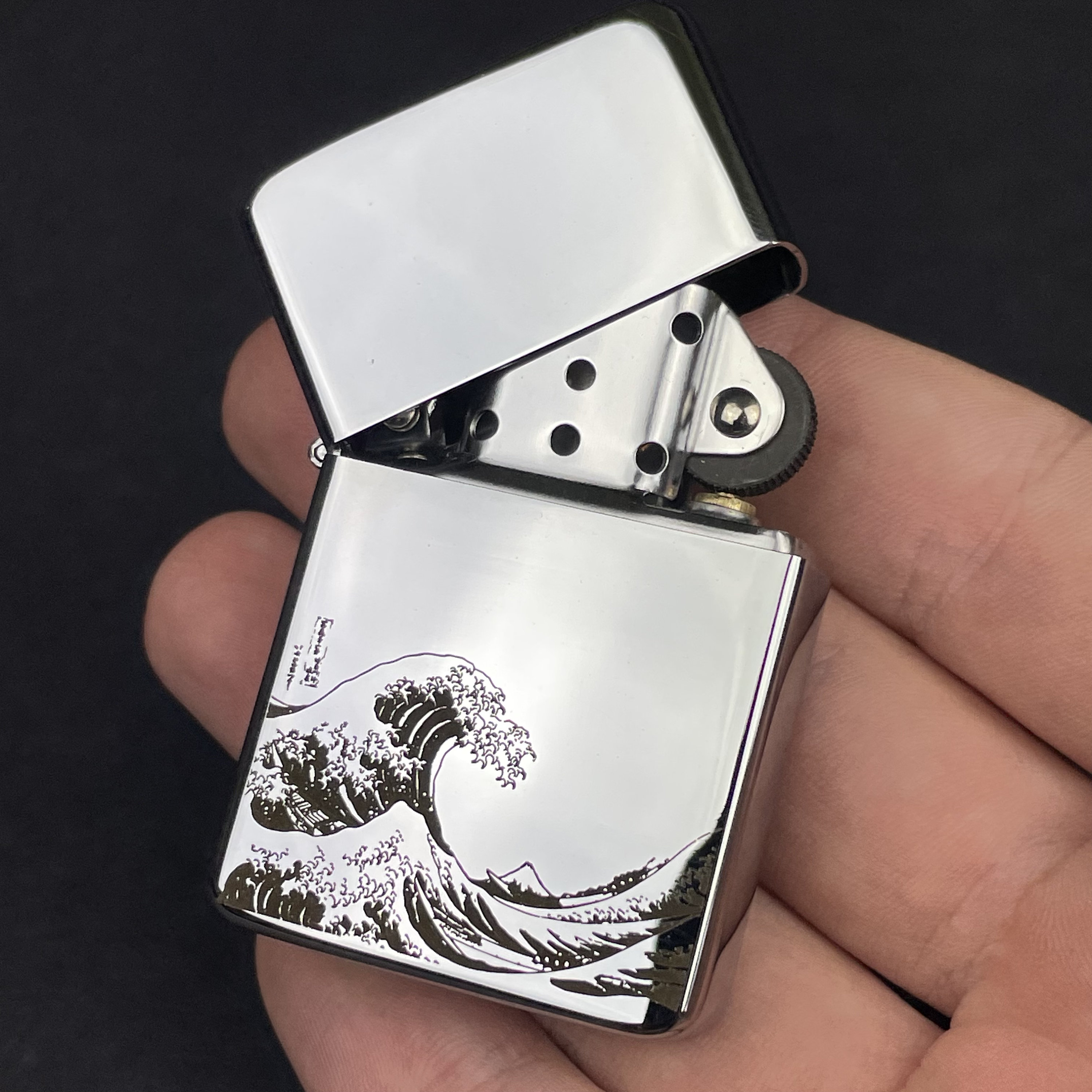 The Great Wave off Kanagawa Custom Engraved Lighter Personalised ...