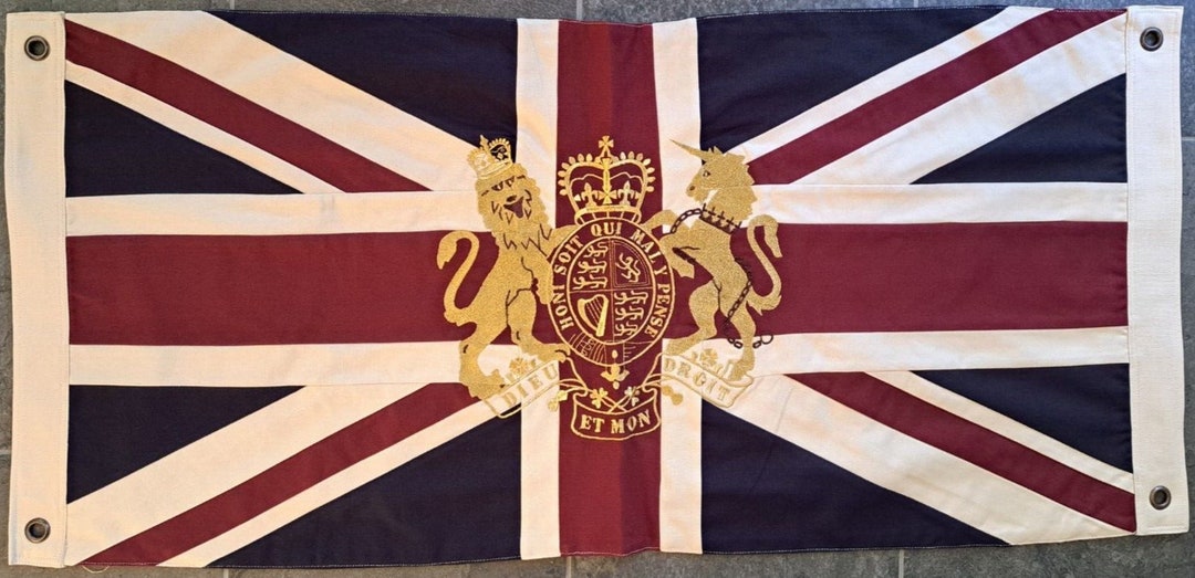 United Kingdom Union Jack Royal Crest Fully Sewn Flag - 100cm X 50cm ...