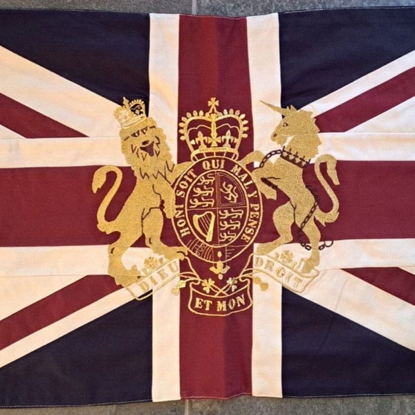 Family Crest Flag - Etsy