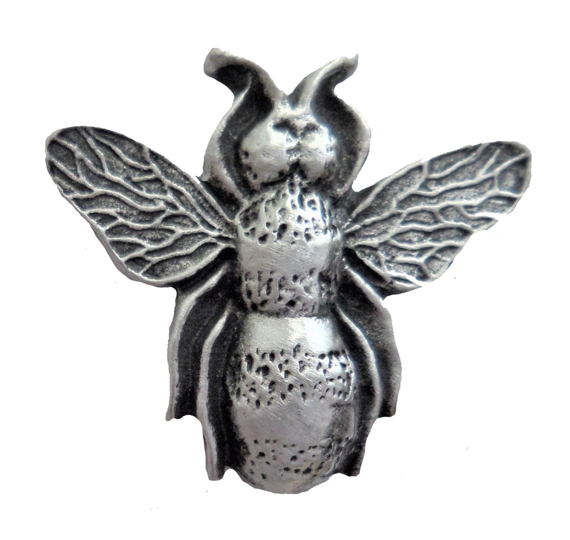 Bee Pewter Pin Badge Hand Made in the United Kingdom - Etsy UK