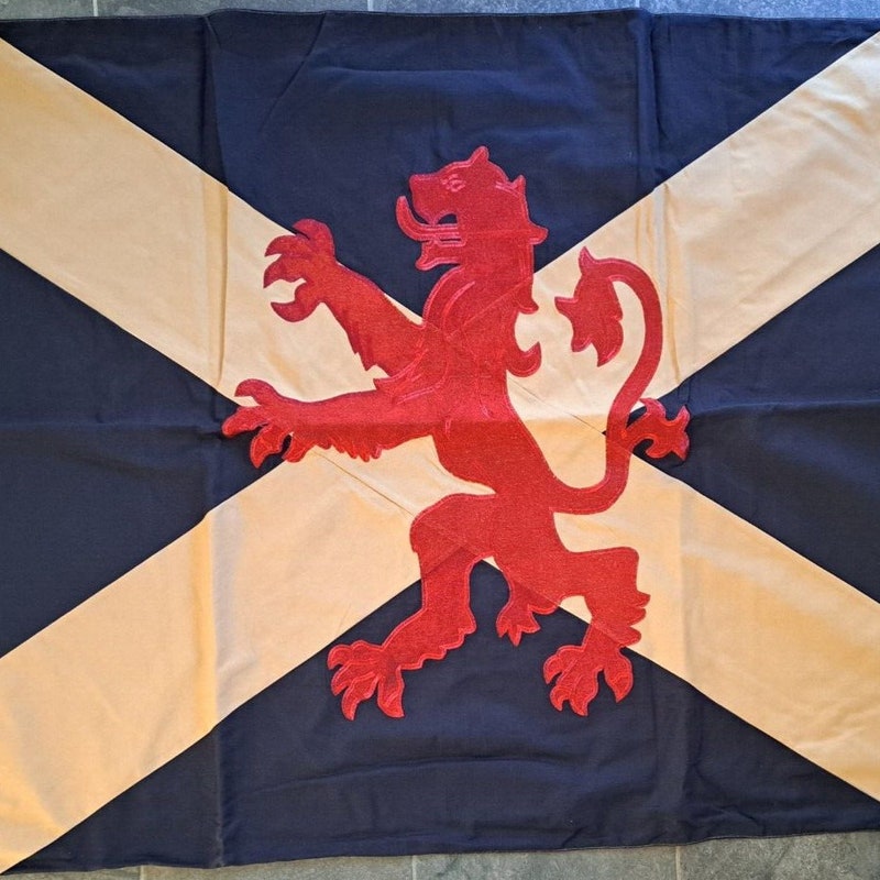 Lion Rampant - Etsy