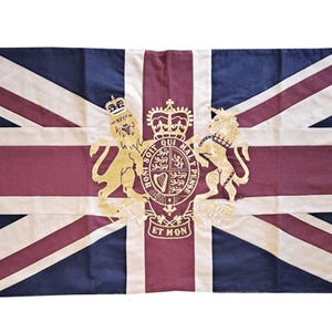 Union Jack Royal Crest Fully Sewn Flag - 100cm X 50cm - 4 Eyelets - Etsy