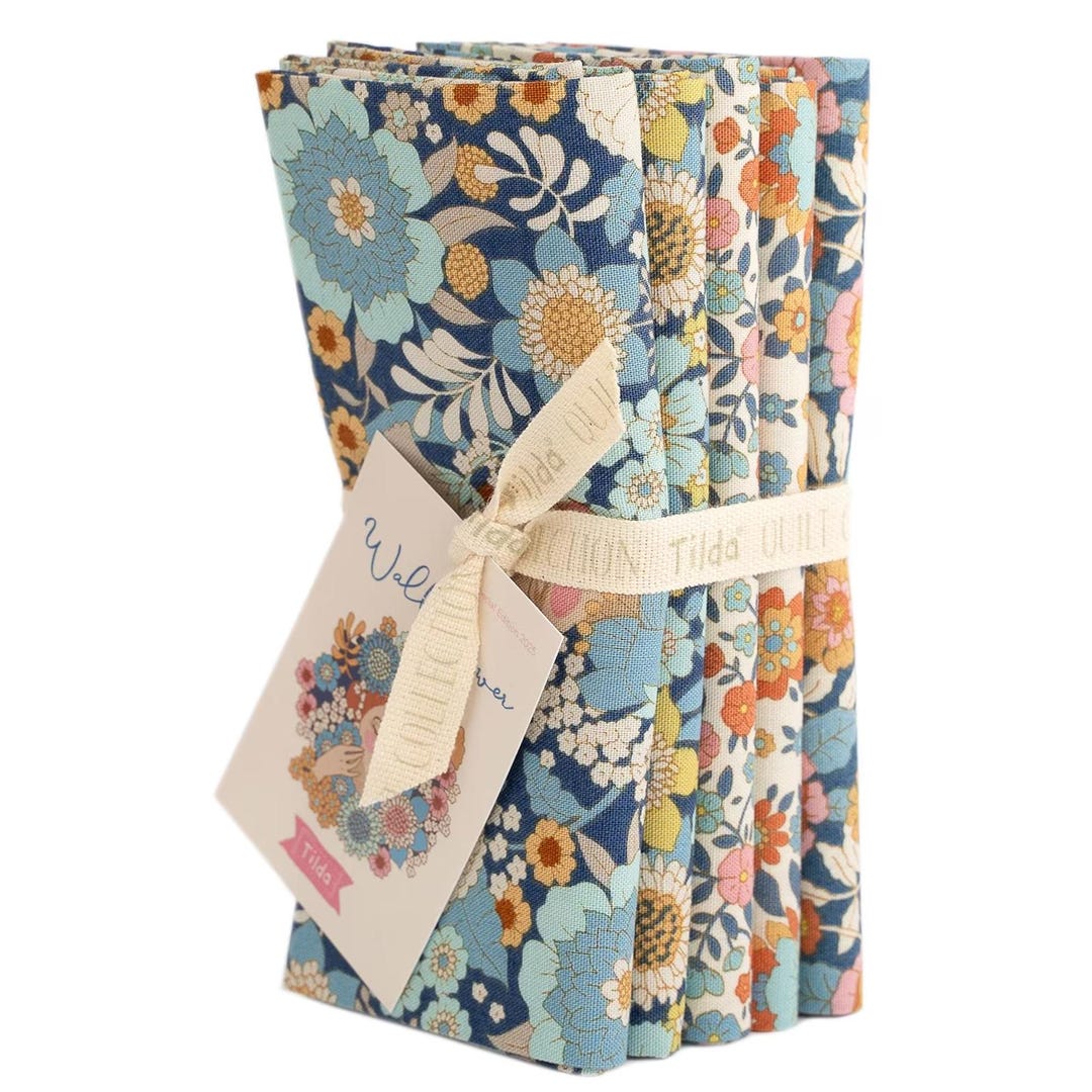 Tilda Wallflower Collection, Fat Quarter Bundle Blue, 5 Fabrics, 20 X ...