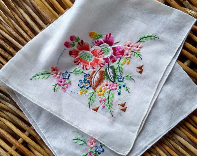Vintage Ladies Handkerchief Hand Embroidered Fine Cotton Floral Bouquet ...