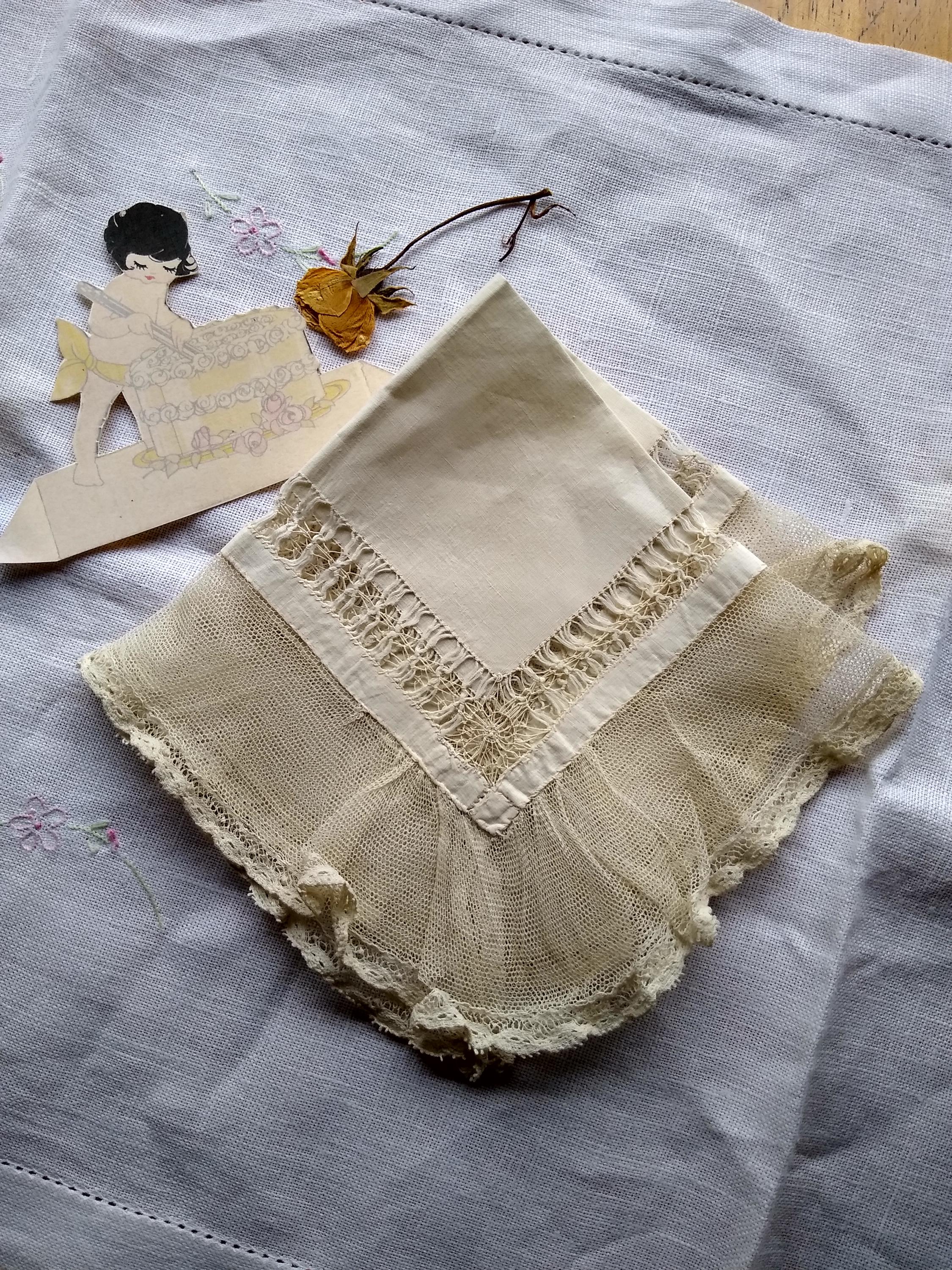 Vintage Ladies Flouncy Ecru Bridal Handkerchief Lace 1920s Wedding ...