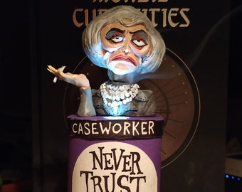 Caseworker ornament - Etsy España