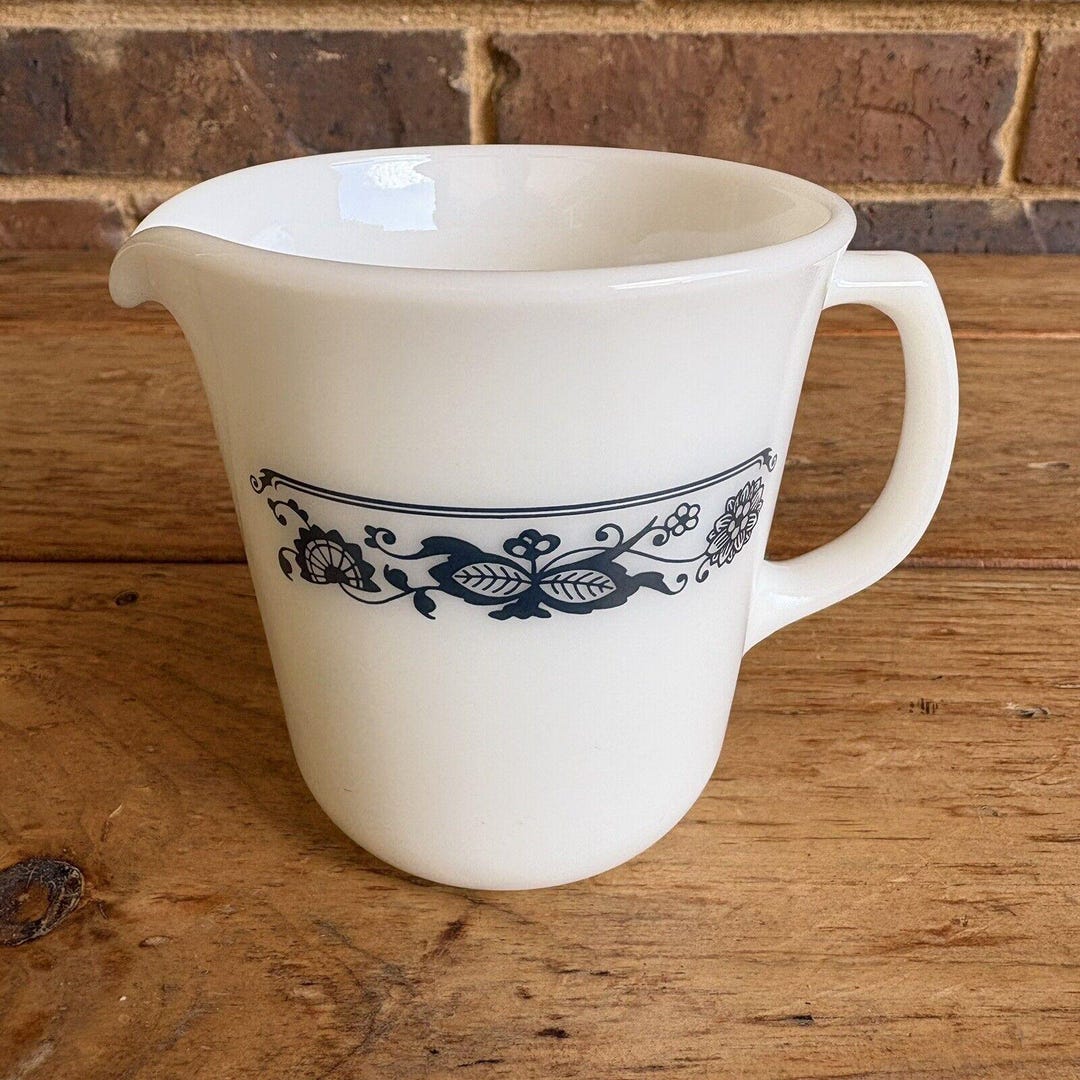 Pyrex Creamer Vintage Old Town Blue Onion 8 Oz Blue White Milk Glass ...