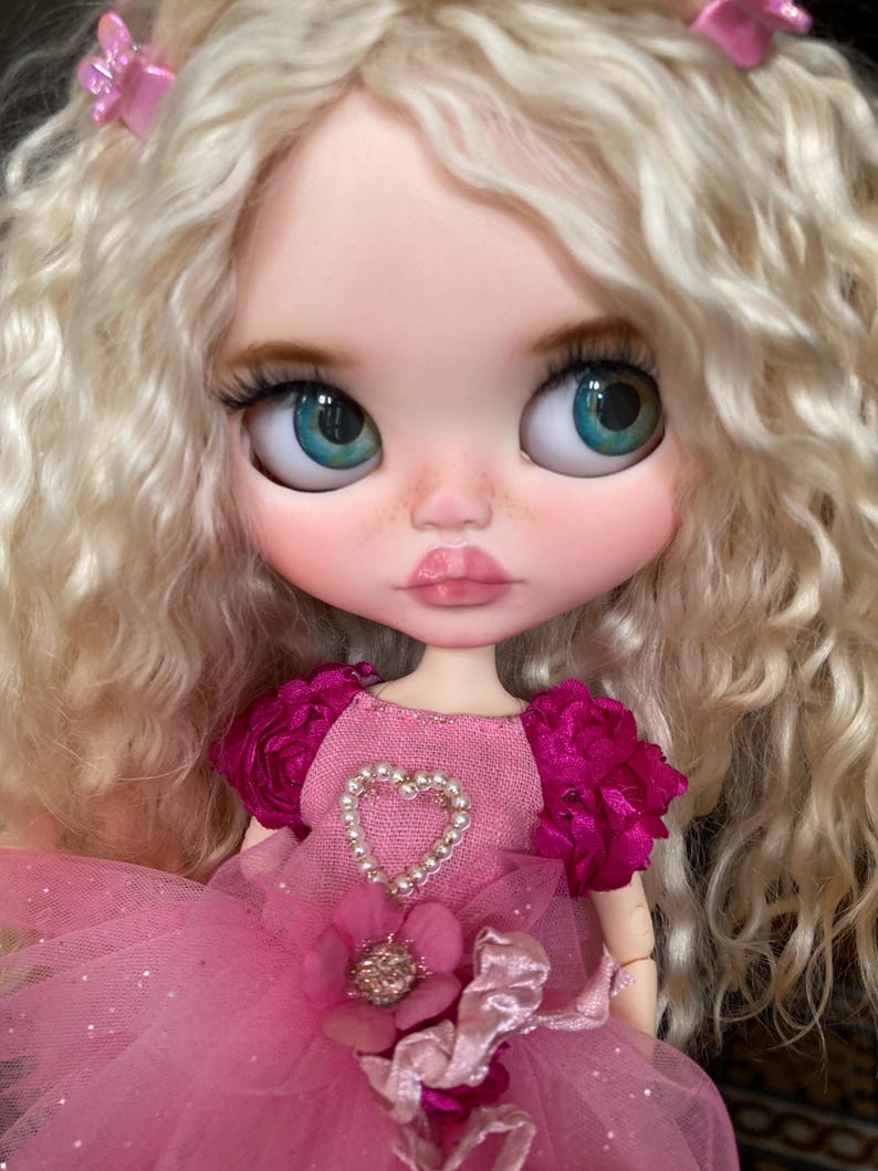 Custom Blythe Doll Commission • OOAK Handmade Art Doll • Personalized ...
