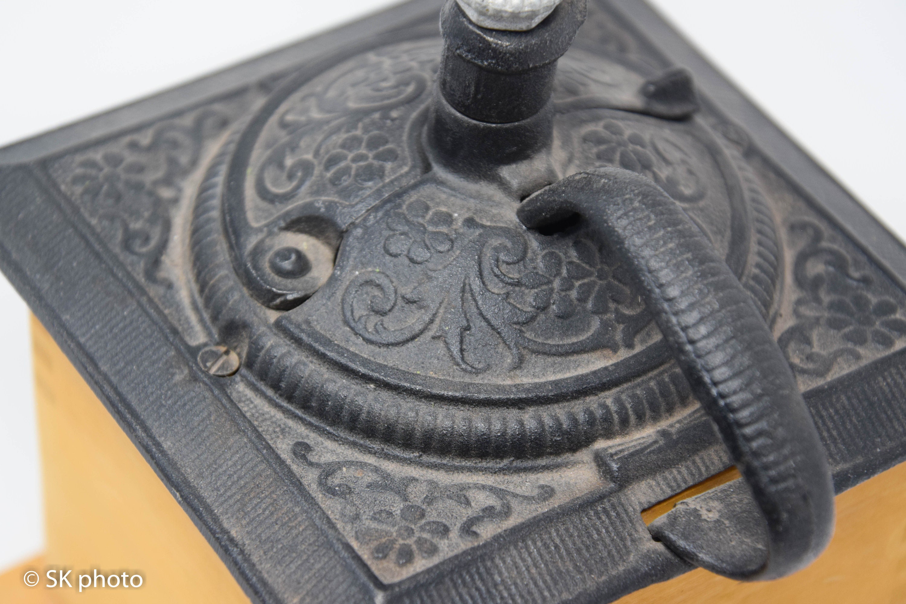 Vintage Colonial Coffee Mill by Wrightsville Hardware Company Number ...