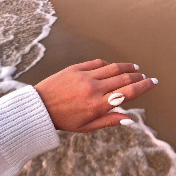Cowrie Shell Ring - Etsy