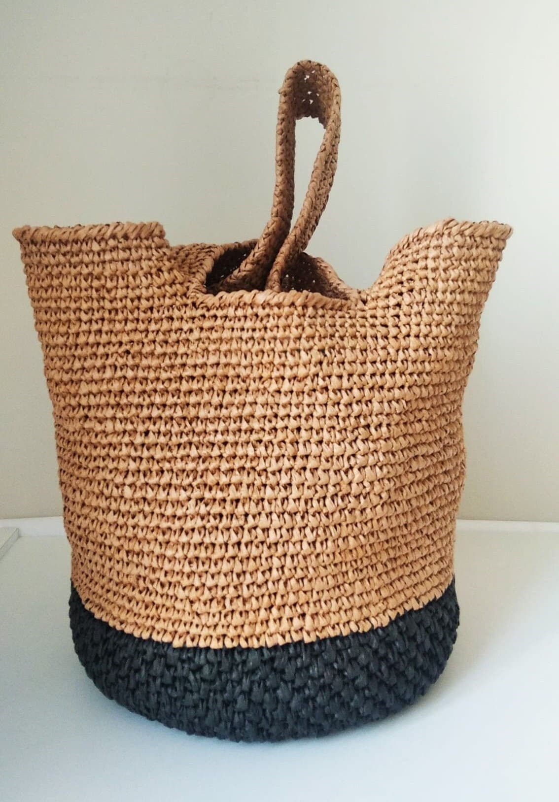 Handmade Raffia Beach Bag: Eco-friendly and Stylish Tote for Your Sunny ...