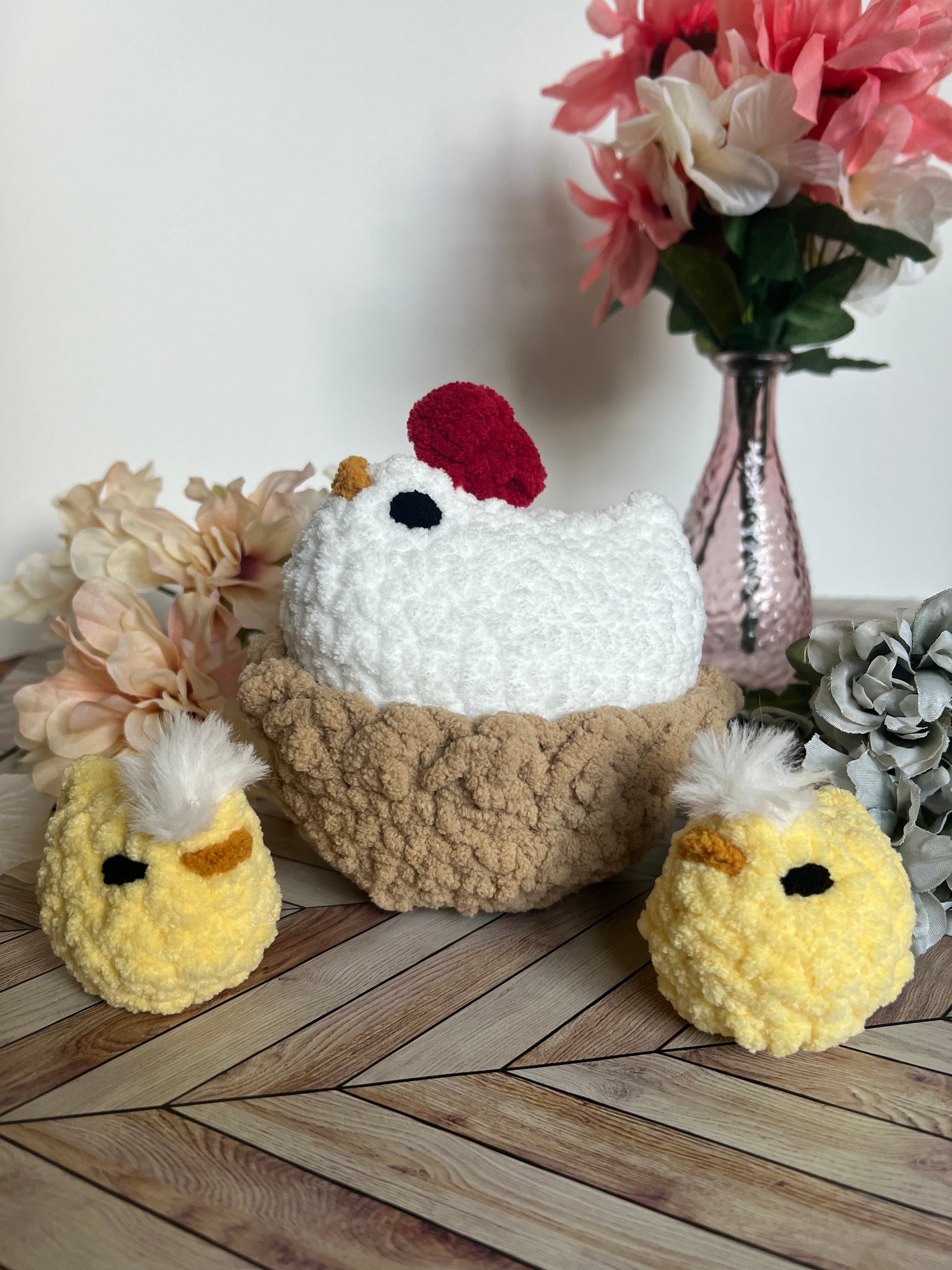 Adorable Crochet Yellow Chicks – Fluffy Blanket Yarn Miniature Chickens ...