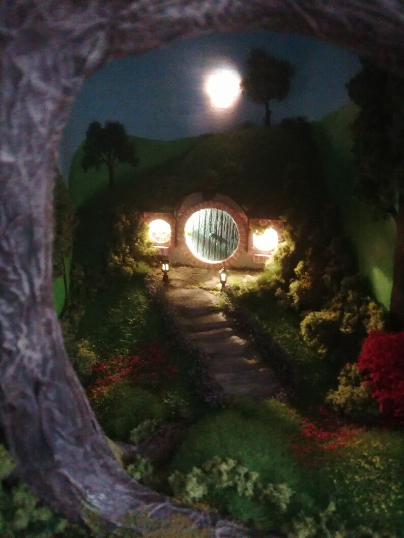 Book Nook Lord of the Rings - Etsy