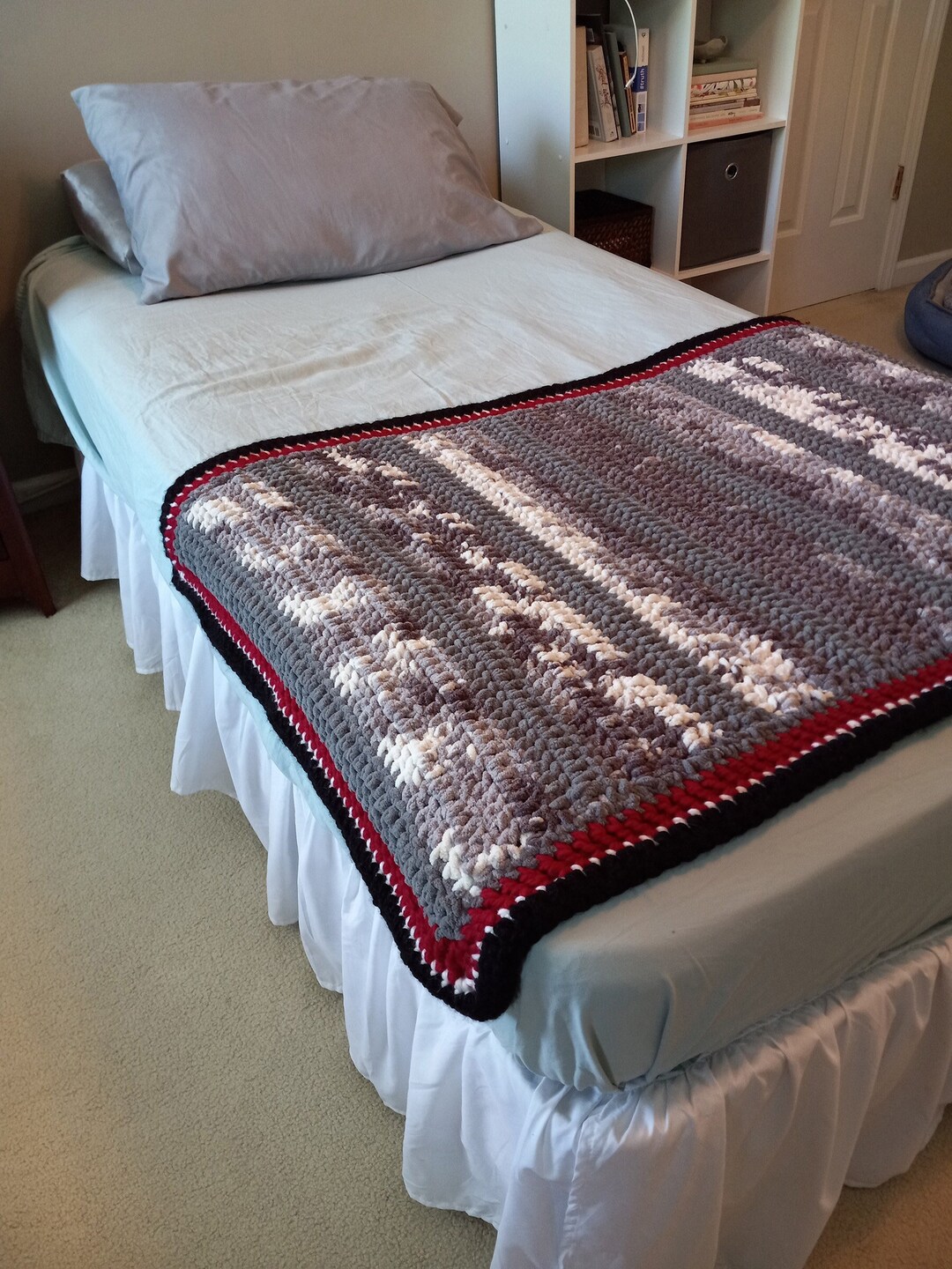 Super Fluffy Chenille UGA Throw Blanket - Etsy