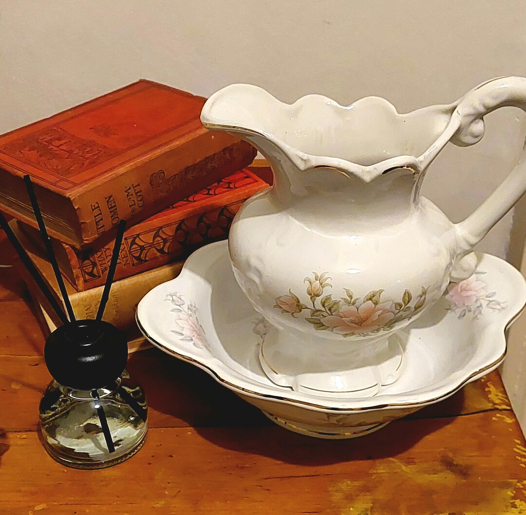 A Lovely Vintage Wash Bowl and Water Pitcher, From Maryleigh Pottery ...