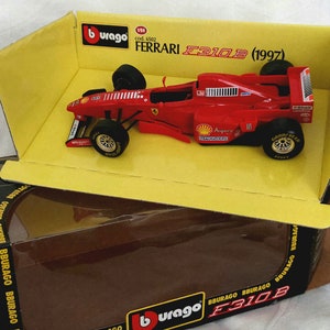 Bburago Ferrari Brilliant Red. 1.24 Scale Made in Italy in Pristine ...