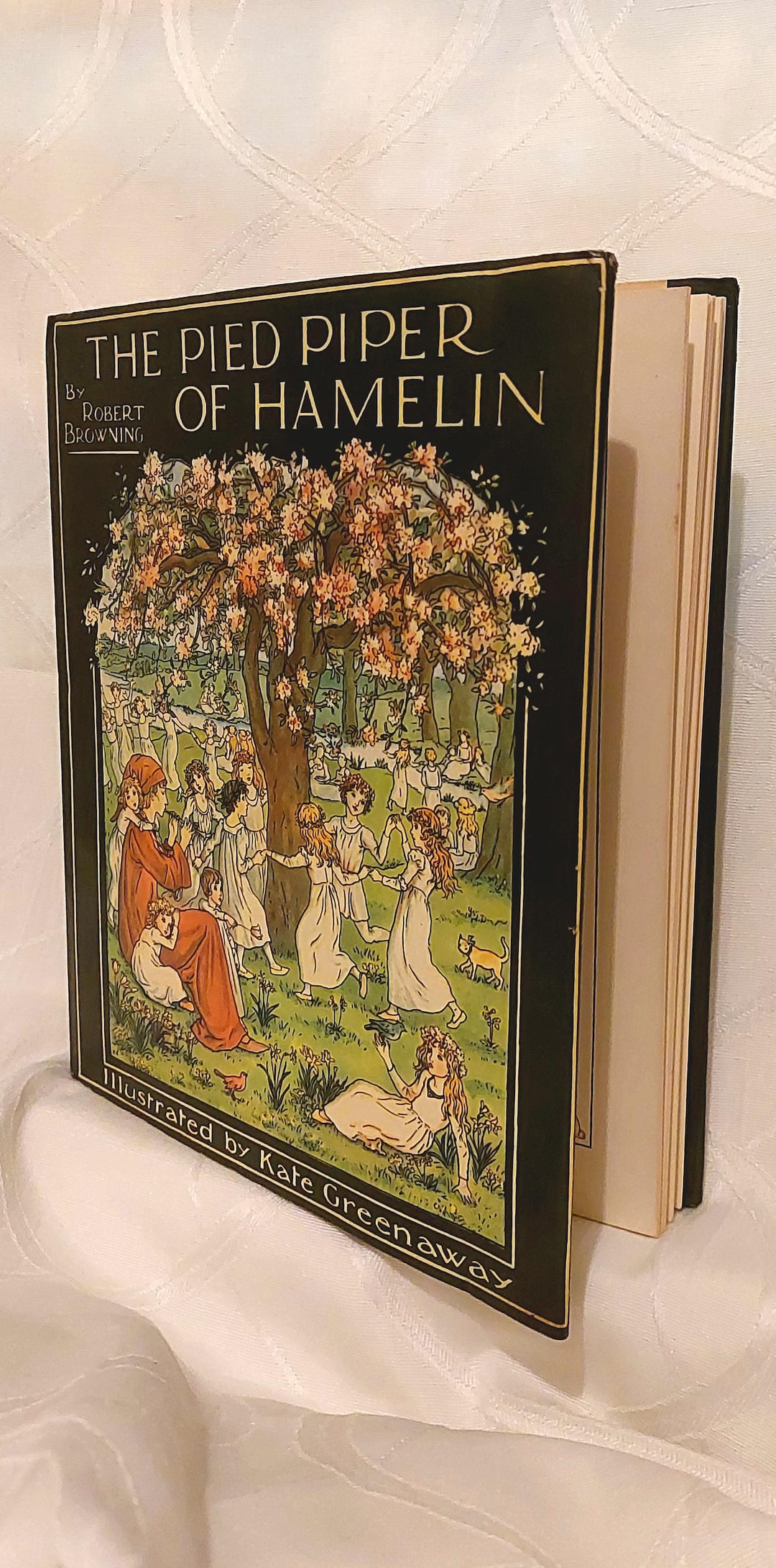 The Pied Piper of Hamlin by Robert Browning, Illustrated by Kate ...