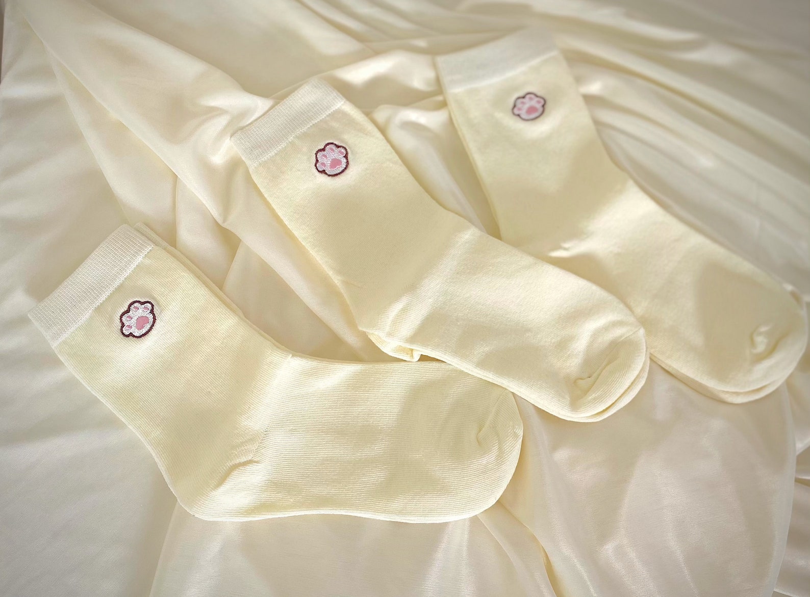 White Socks Cat Paw Sock Pack for Women Cool Socks Cat Paw | Etsy