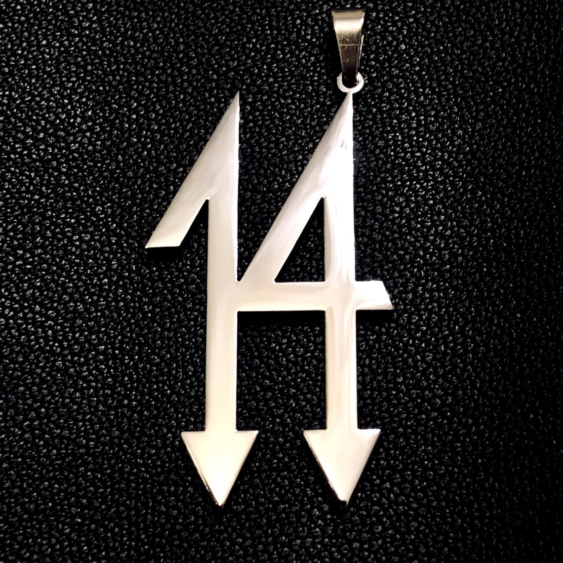 Trippie Redd 14 Logo Pendant Chain Etsy