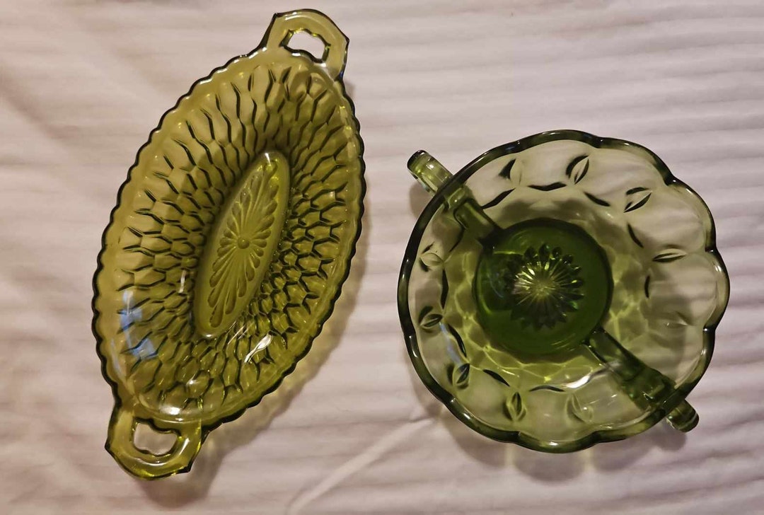 Avocado Glass Green Honey Comb Oval and Avocado Glass Green 5 Elegant ...