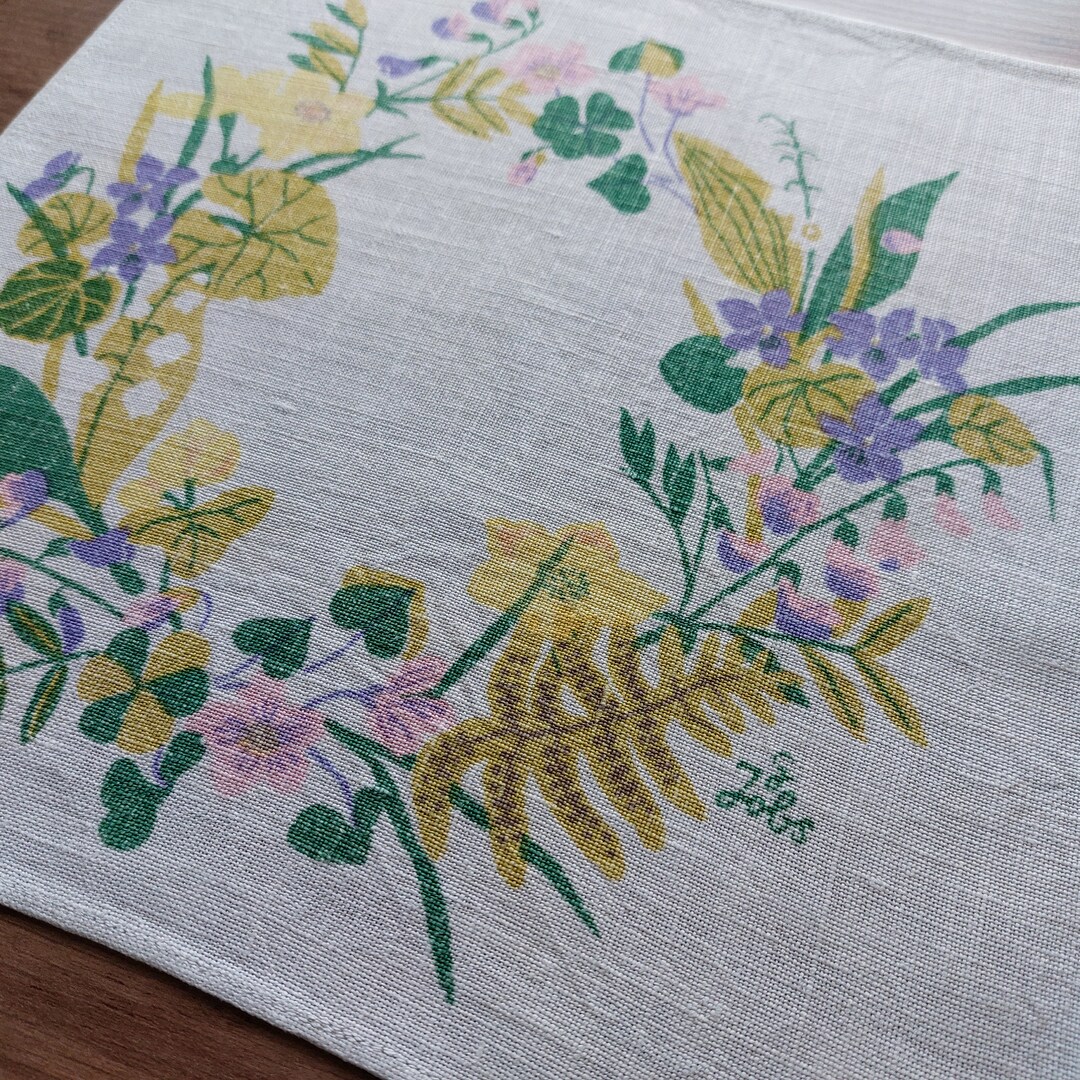 Gocken Jobs Collectible Floral Hand Printed Table Mat Napkin ...