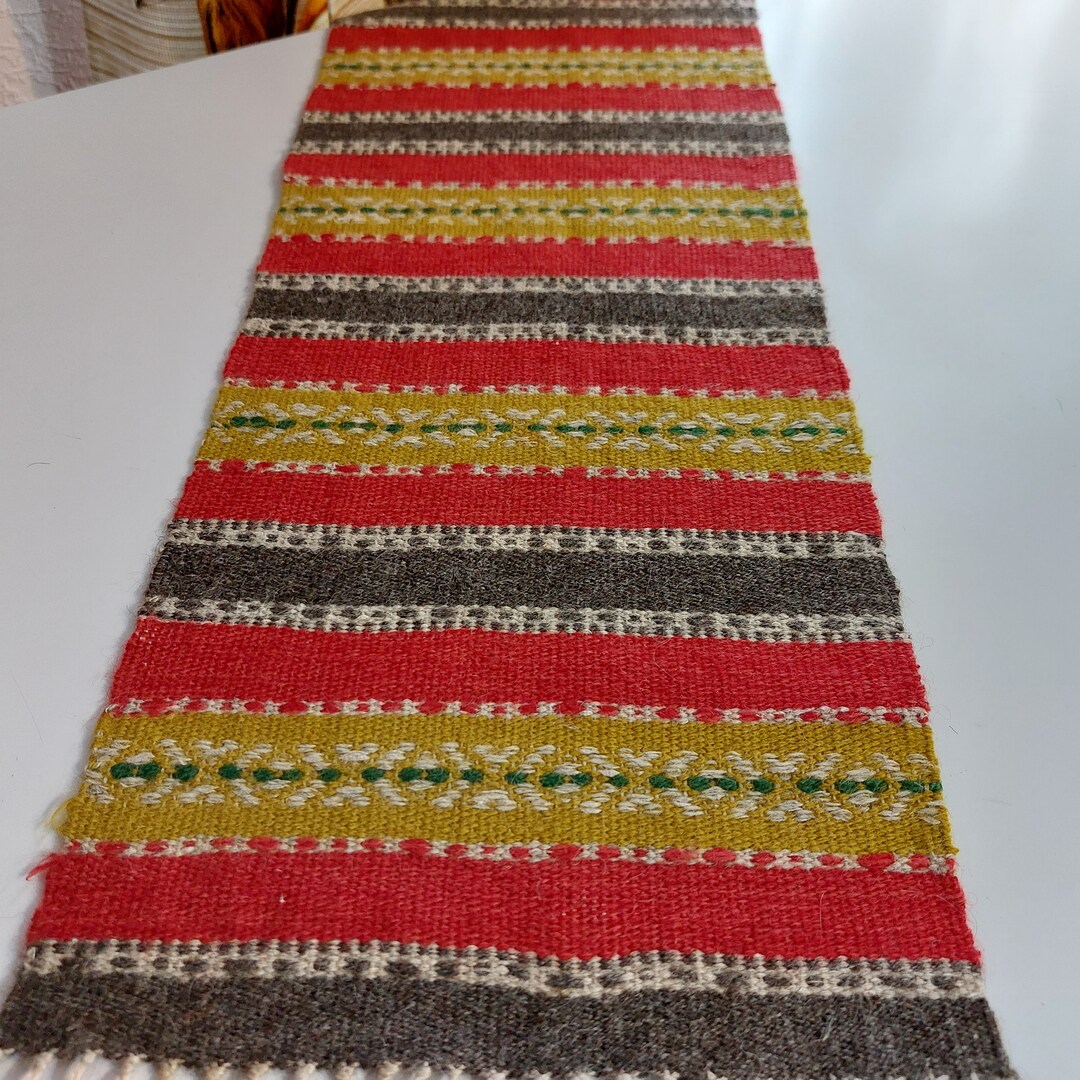 Vintage Handwoven Wool Table Topper, Short Wool Table Runner , Table ...