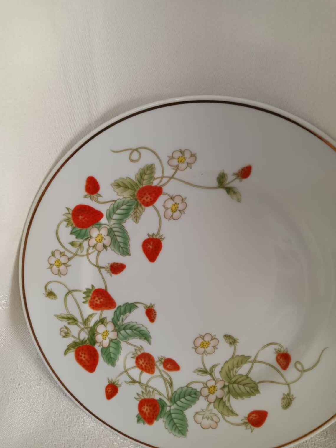 Avon Collectables Vintage Plate Avon Plate Strawberry - Etsy