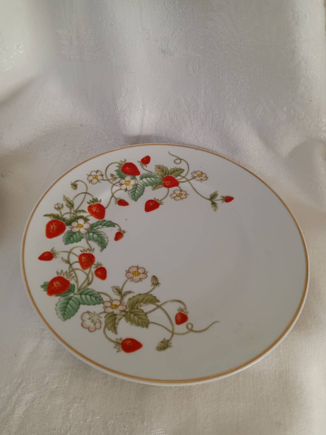 Avon Collectables Vintage Plate Avon Plate Strawberry - Etsy