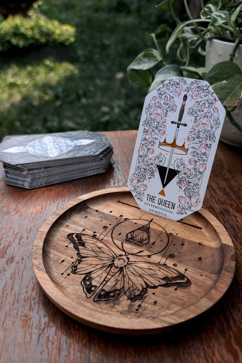 Wooden Moth Tarot Card of the Day Holder - Etsy