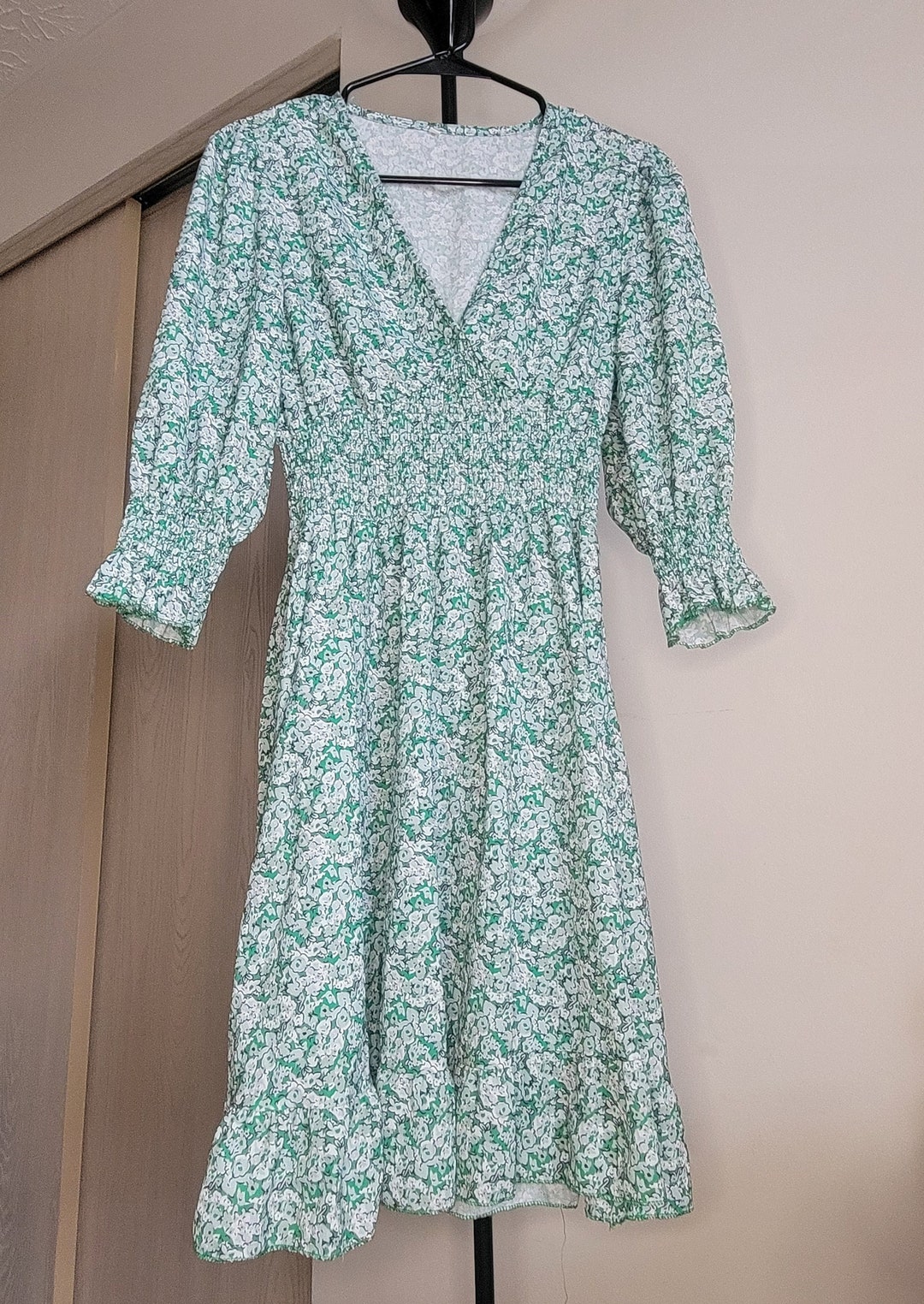 Green Floral Printed Midi Dress V Neckline Midi Dress - Etsy