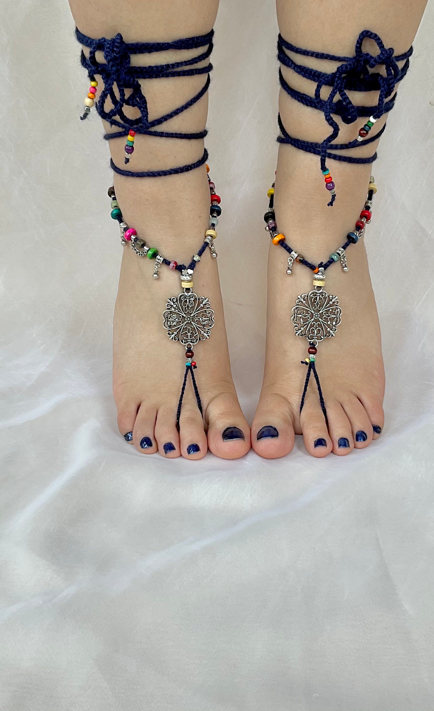 Ana Thomson's Instagram, Twitter & Facebook on IDCrawl