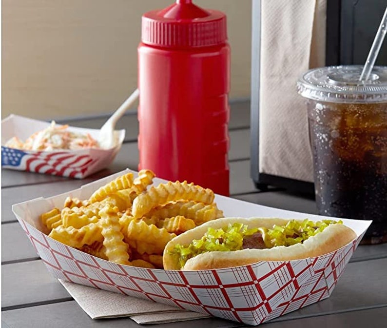 Disposable Red and White Checkered Paperboard Food Trays, Carnivals ...