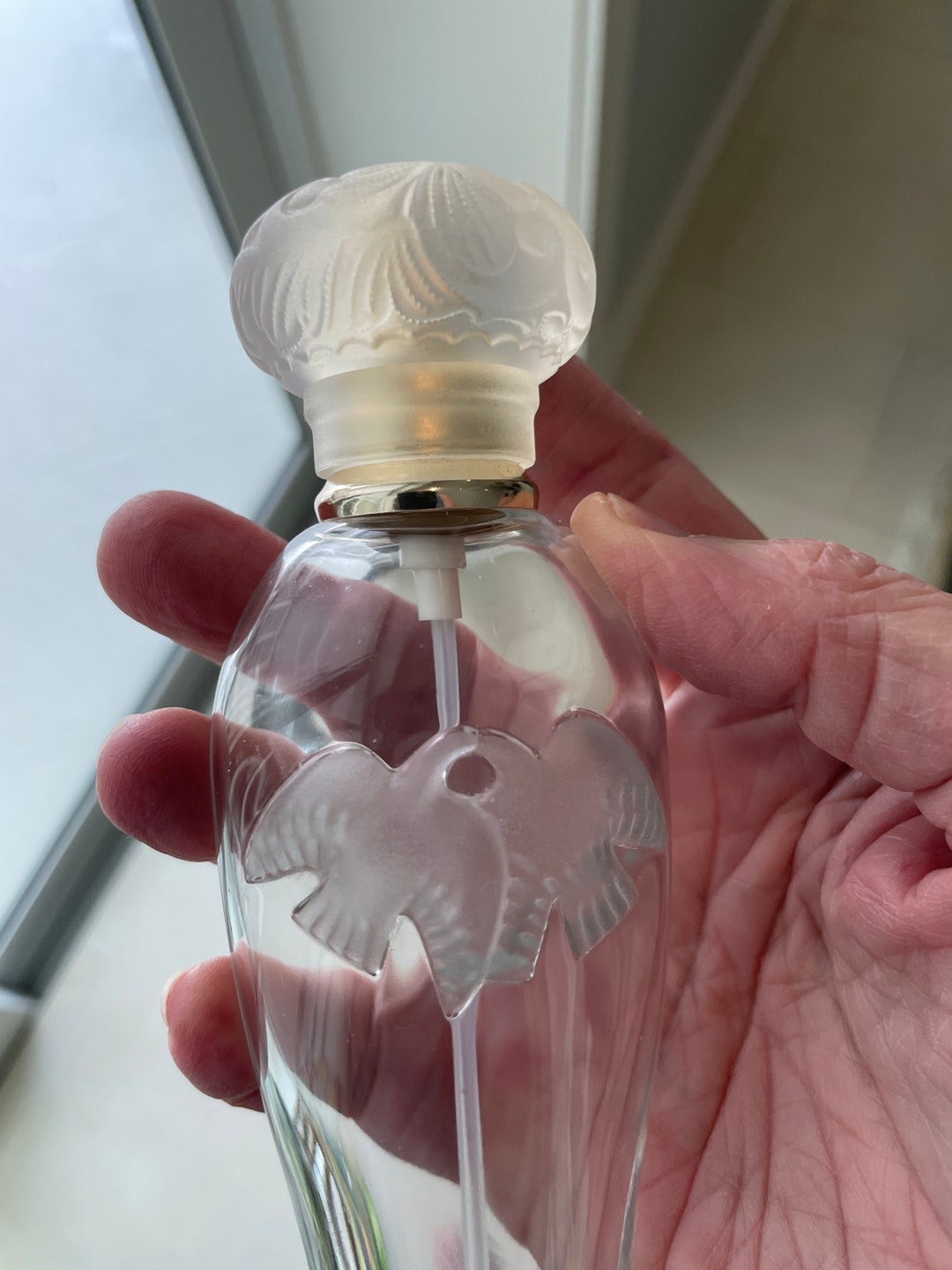 Vintage Nina Ricci L’air Du Temps Perfume Bottle, Frosted Dove Design ...