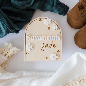 Daisy Baby Name Sign, Arch Nameplate, Arch Baby Name Sign, Baby Name ...