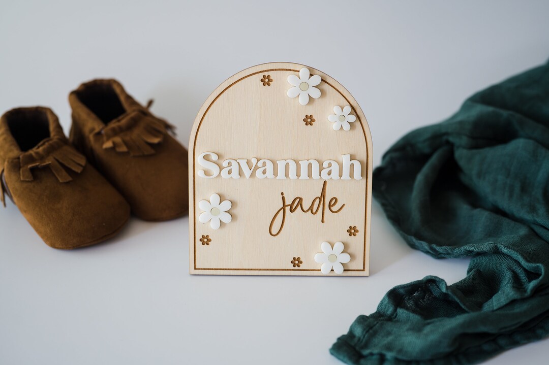 Daisy Baby Name Sign, Arch Nameplate, Arch Baby Name Sign, Baby Name ...