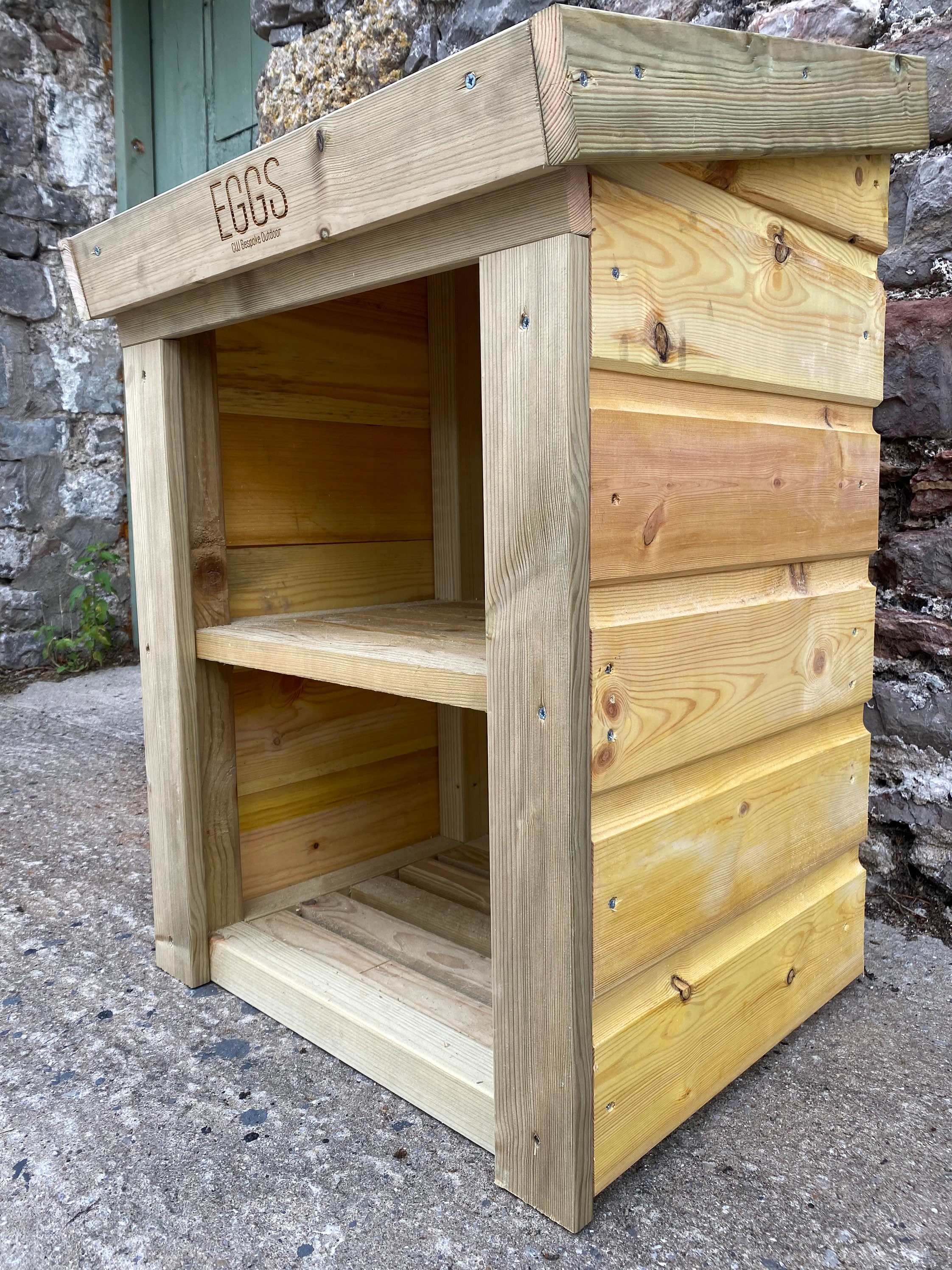 Roadside Selling Stand for Selling Eggs, Books, Food Etc. Egg House ...