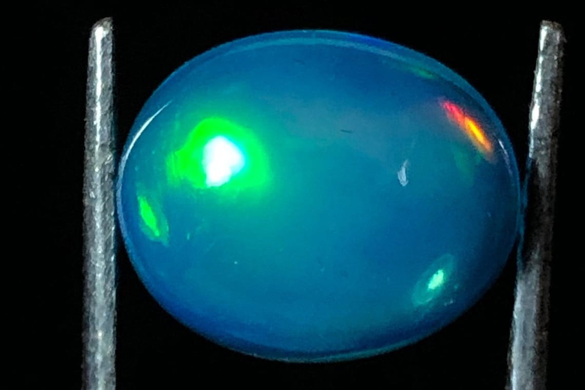 Blue Opal : Properties, Formation, Occurrence, Uses » Gemstone